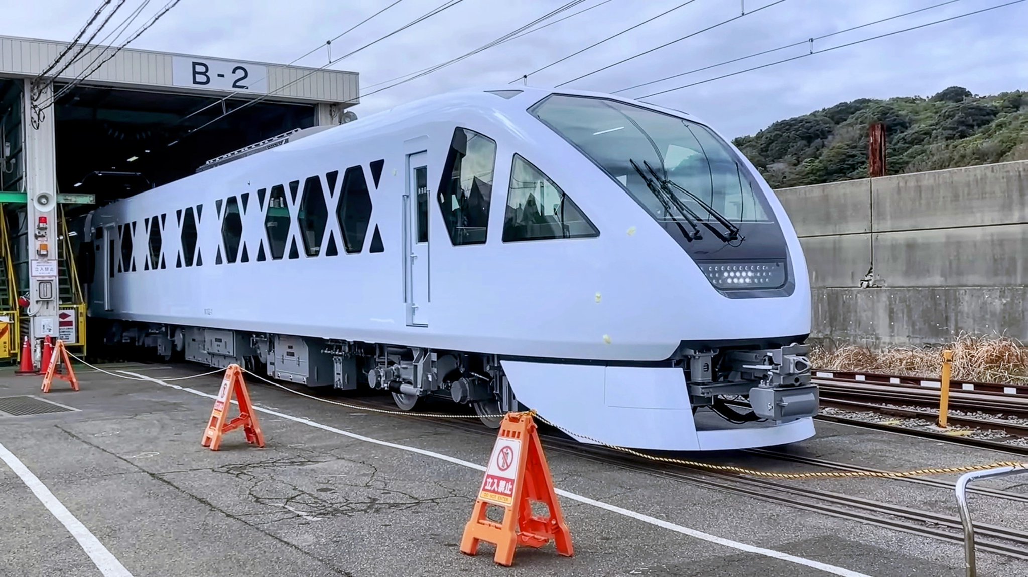 わふてぃ on Twitter: "2023年3月3日 東武鉄道N100系スペーシアX N101F N102F 公開おめでとうございます🎀 未来を感じさせる外観💎 カッコいいですね https ...