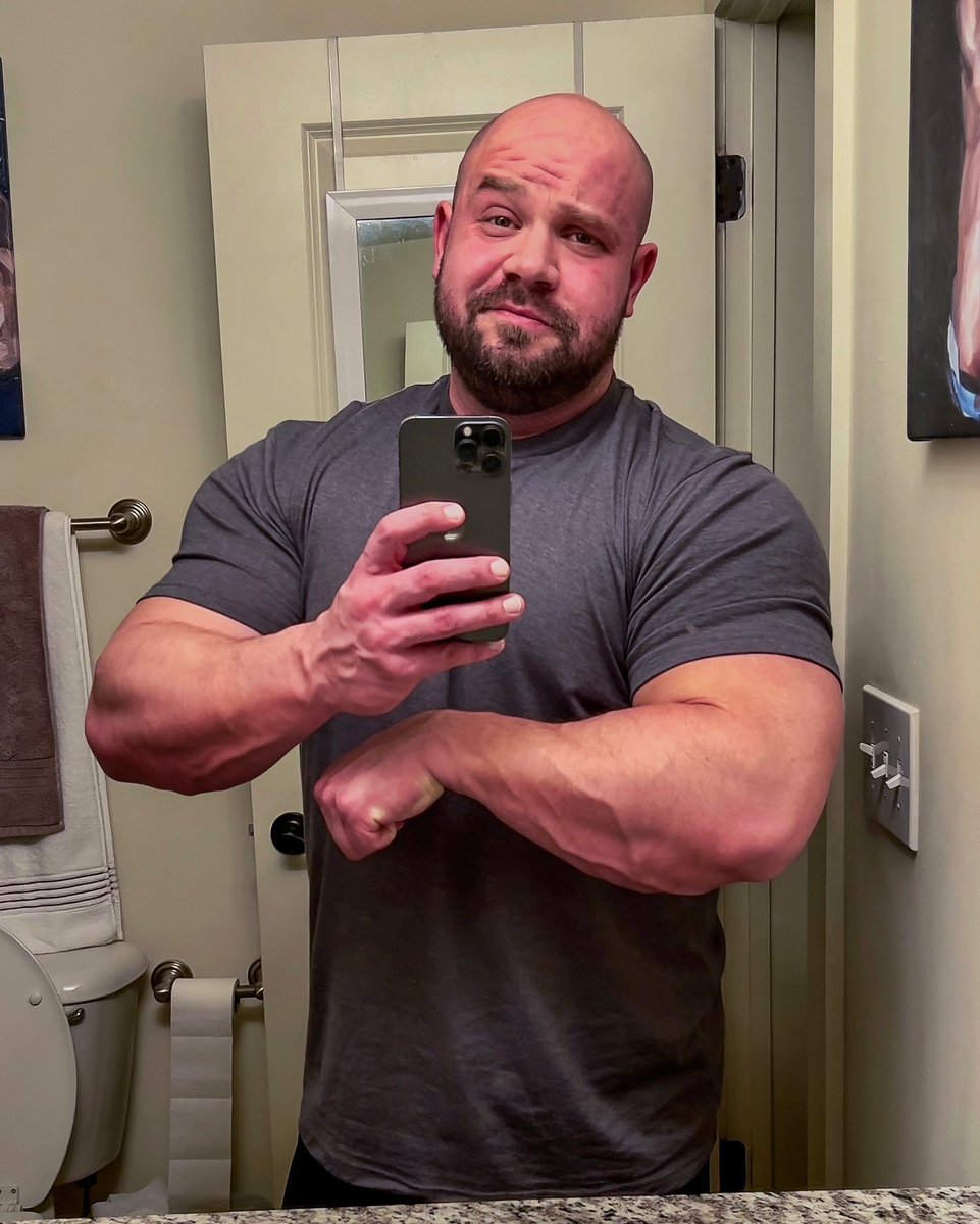 GymJunkie Muscle Media 🏳️‍🌈 on Twitter: "#forearm #FlexFriday"