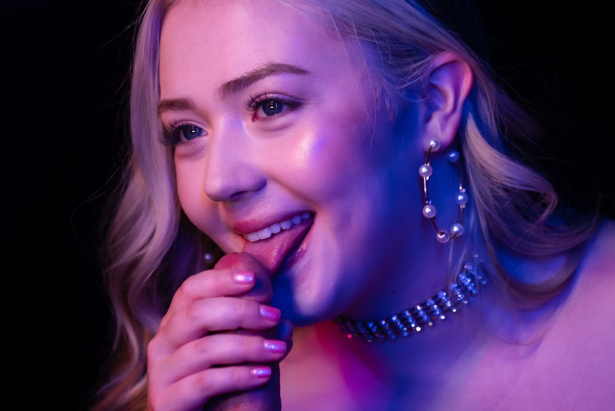 Girl$Of🅿orn (🅾️fficial) 🎬 12K on Twitter: "RT @sexlikereal: A few more of the truly lovely Eva ...