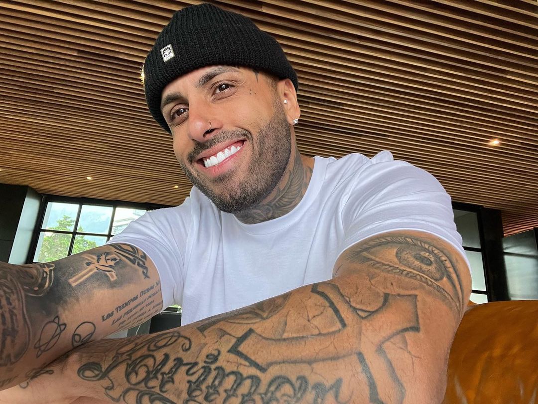 ¡SE VIENE LA FIESTA DEL VERANO!🌞🎶🇬🇹 El próximo 5 de abril, Nicky Jam ...