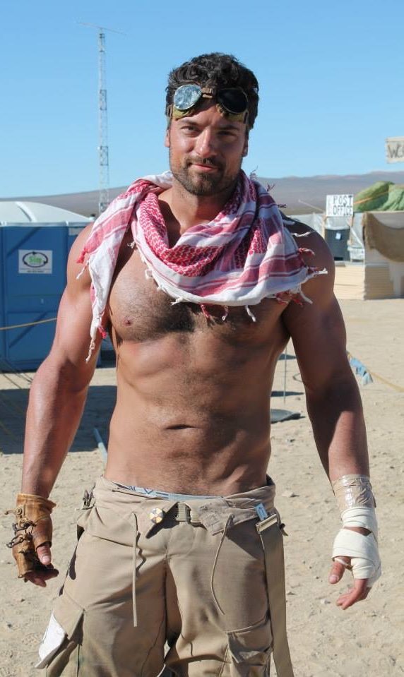 Austin Hartell On Twitter Without Taking New Photos Post Some Of You As A 1 Romanceable Npc