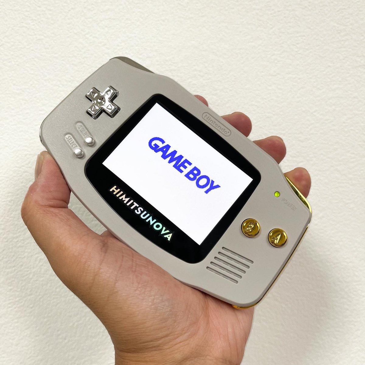 【公式】ヒミツノバ/HIMITSUNOVA on Twitter: "みなさん、ゲームボーイライフ楽しんでますか？😊 私じゃばは、普段こちらのGBAを持ち歩いて楽しんでます！ グレーシェルを ...