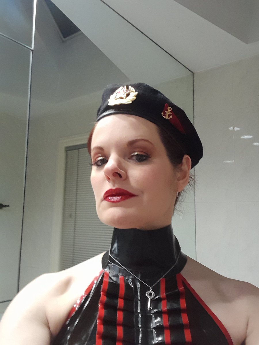 Lady Elizabeth on Twitter: "About to be shiny and filthy with a few of my favorite pervs."