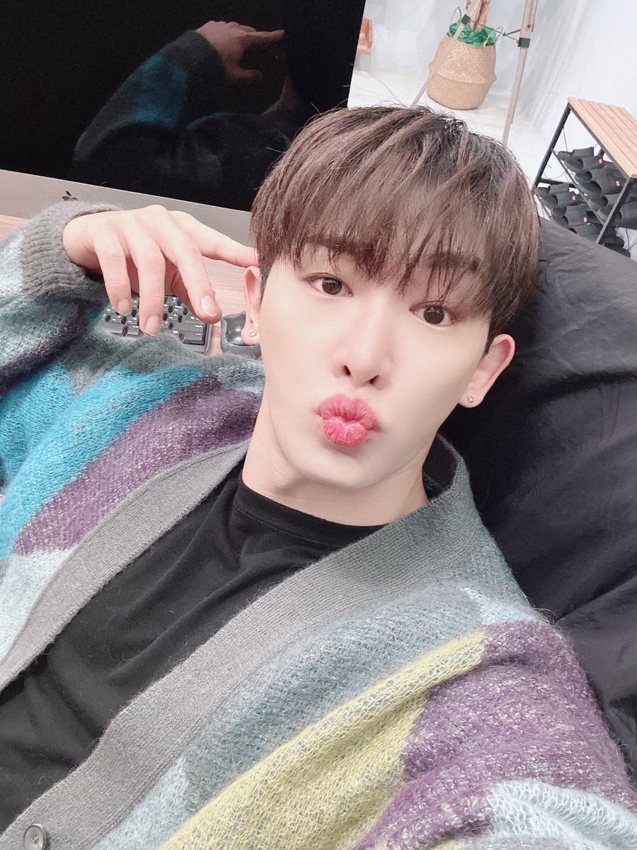 WONHO Official on Twitter: "2023년도 3월 1일을 특별하게 만들어줘서 고마워💙 https://t.co/peY6lwP4JT" / Twitter