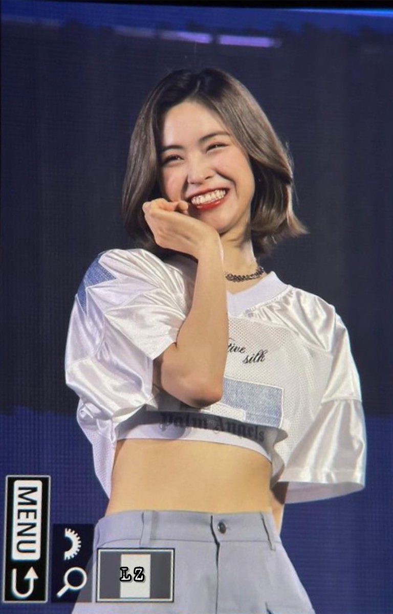 ryuddaeeeng on Twitter: "RT @Ryusoon_zha: #ITZY #있지 #RYUJIN #류진 230304 WON THE STAGE @ITZYofficial"