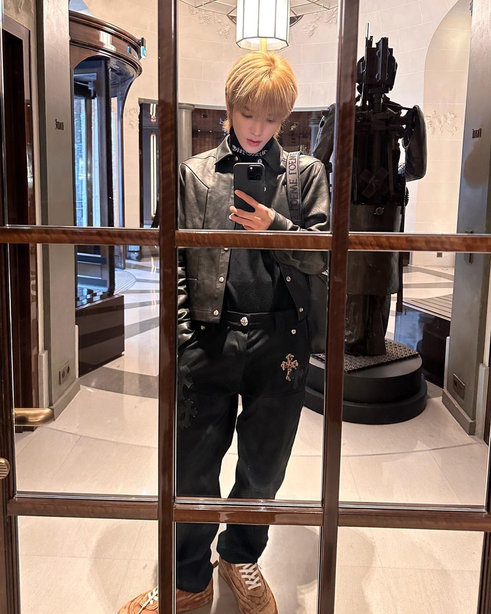 TAEYONG_EGYPT (Fan Account) on Twitter: "[إنستجرام] - 230304 تحديث تايونج عبر حسابه 📸🌹(١): "ماذا ...