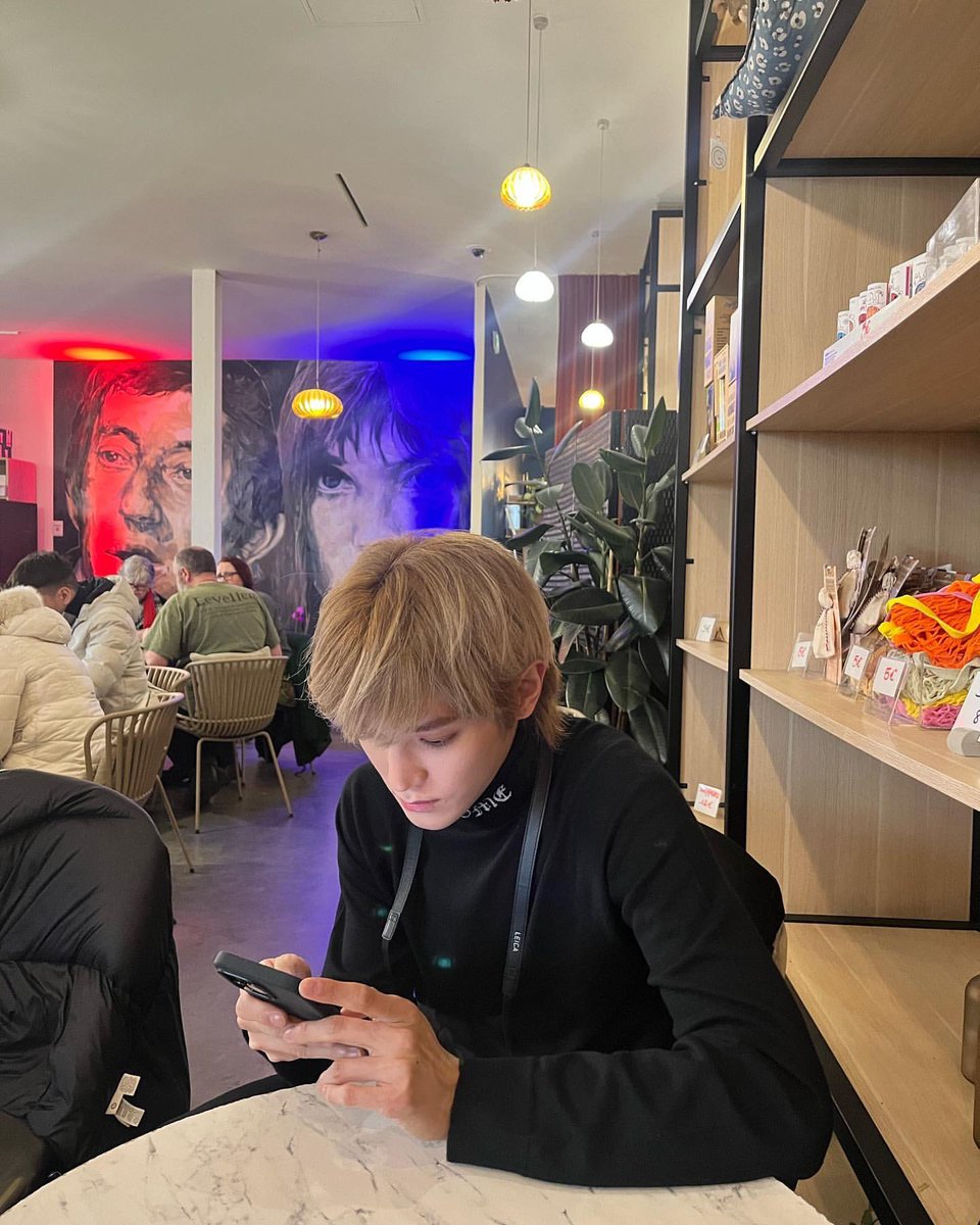 TAEYONG_EGYPT (Fan Account) on Twitter: "[إنستجرام] - 230304 تحديث تايونج عبر حسابه 📸🌹(١): "ماذا ...