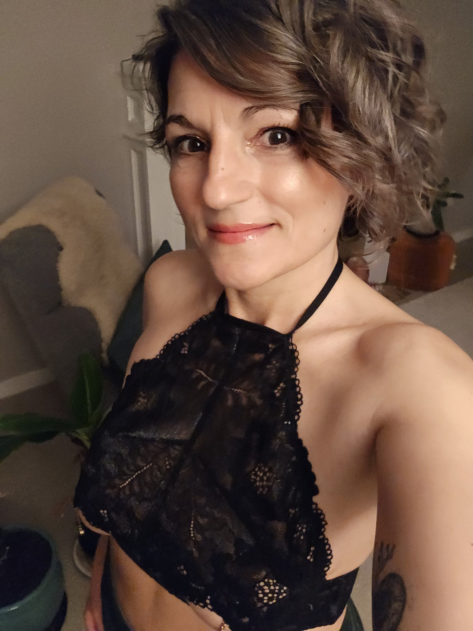 Emme Fox on Twitter: "Sexy party time with my friends! Happy Saturday, Lovers! 🎊 ️😘 https://t.co ...