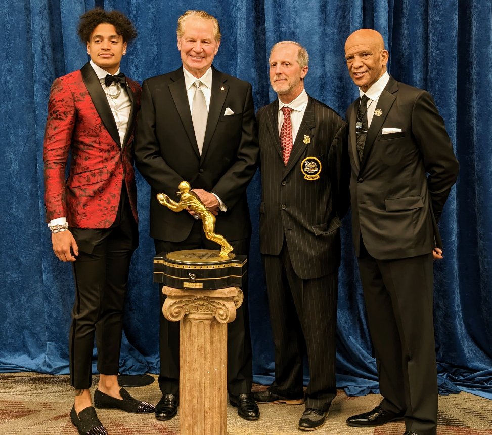 Biletnikoff Award on Twitter: Biletnikoff Award on Twitter: