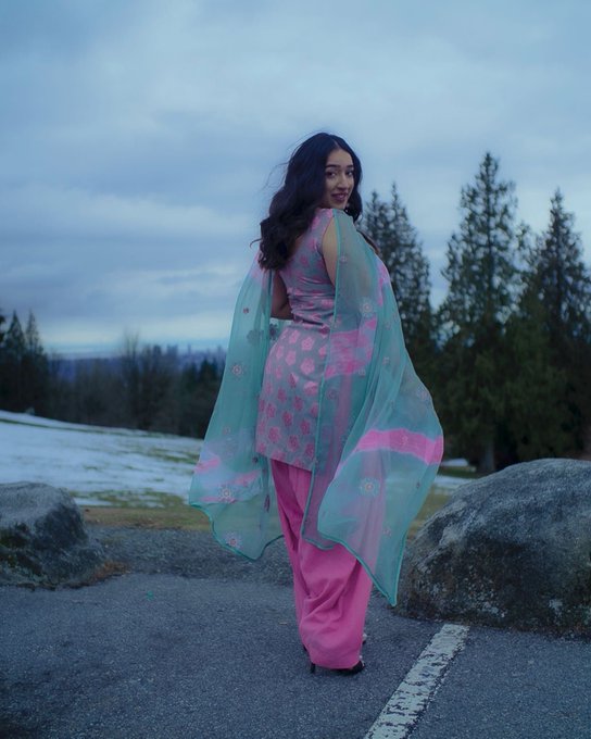 TW Pornstars - Rakhi Gill🇨🇦🇺🇸🇮🇳. The most liked pictures and videos ...