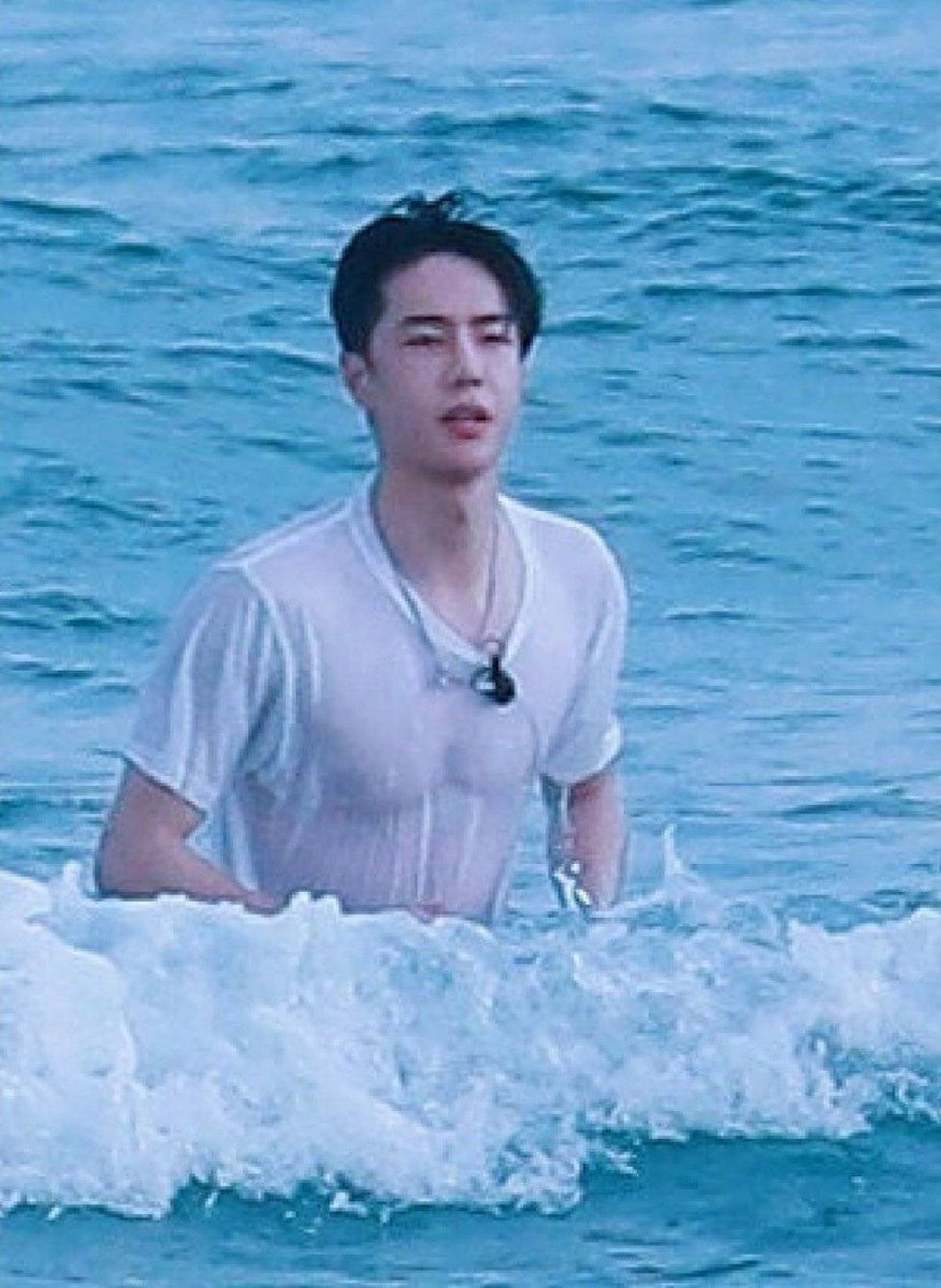 ฺ hana on Twitter: "good morning wang yibo 🌞"