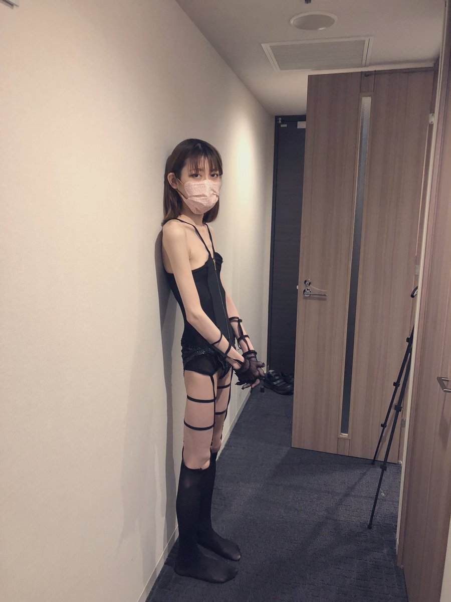 LOVE BELLY モデル募集中 on Twitter: "本日この激スレンダー娘の腹パンオフパコ作品をリリースする予定だったのになぜかXCREAMにログインできない！！"