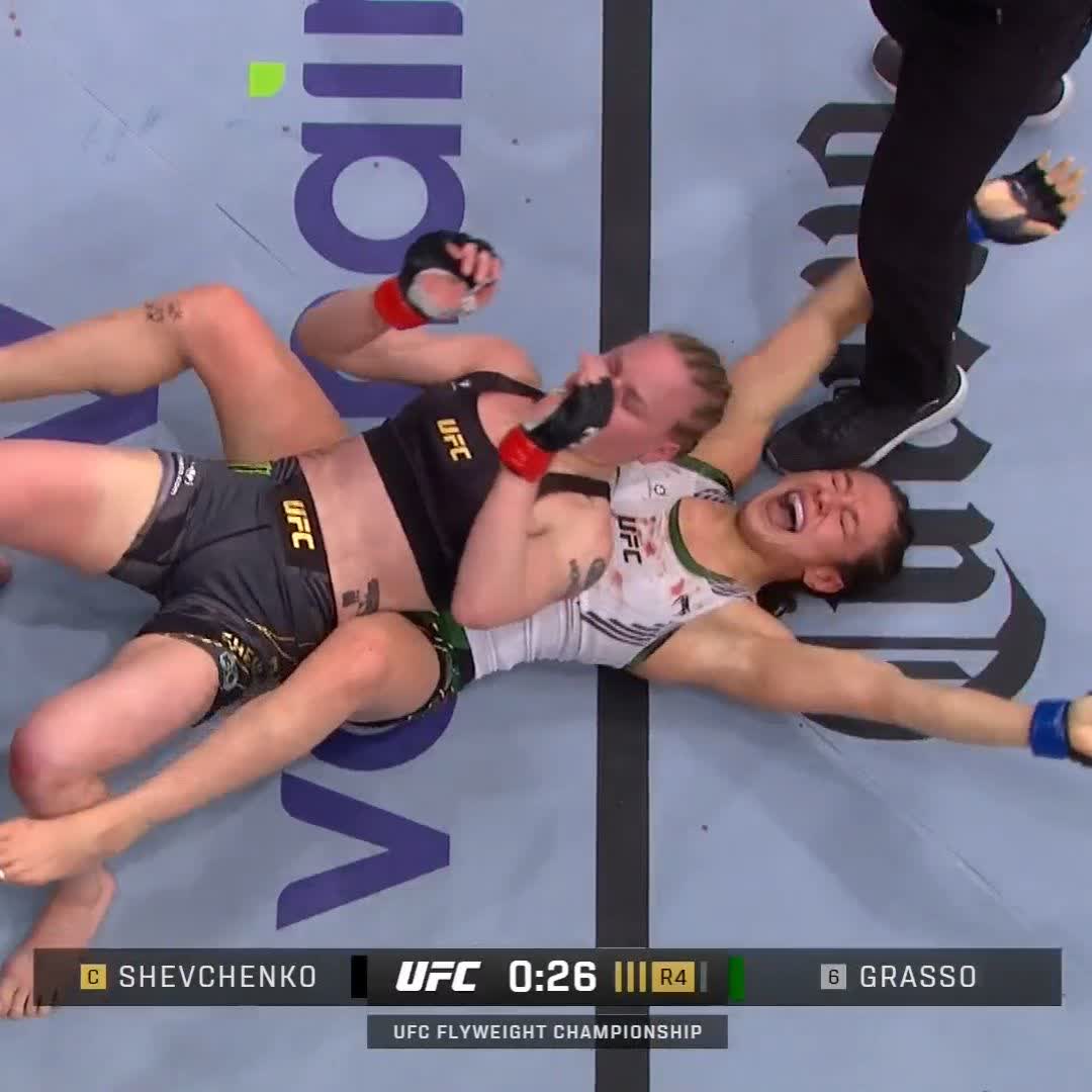 MMA Mania on Twitter: "Alexa Grasso submits Valentina Shevchenko!!! https://t.co/q1xsumxsic ...