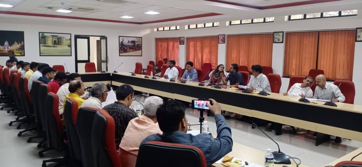 Sr DCM (@SRDCMPUNE) / Twitter