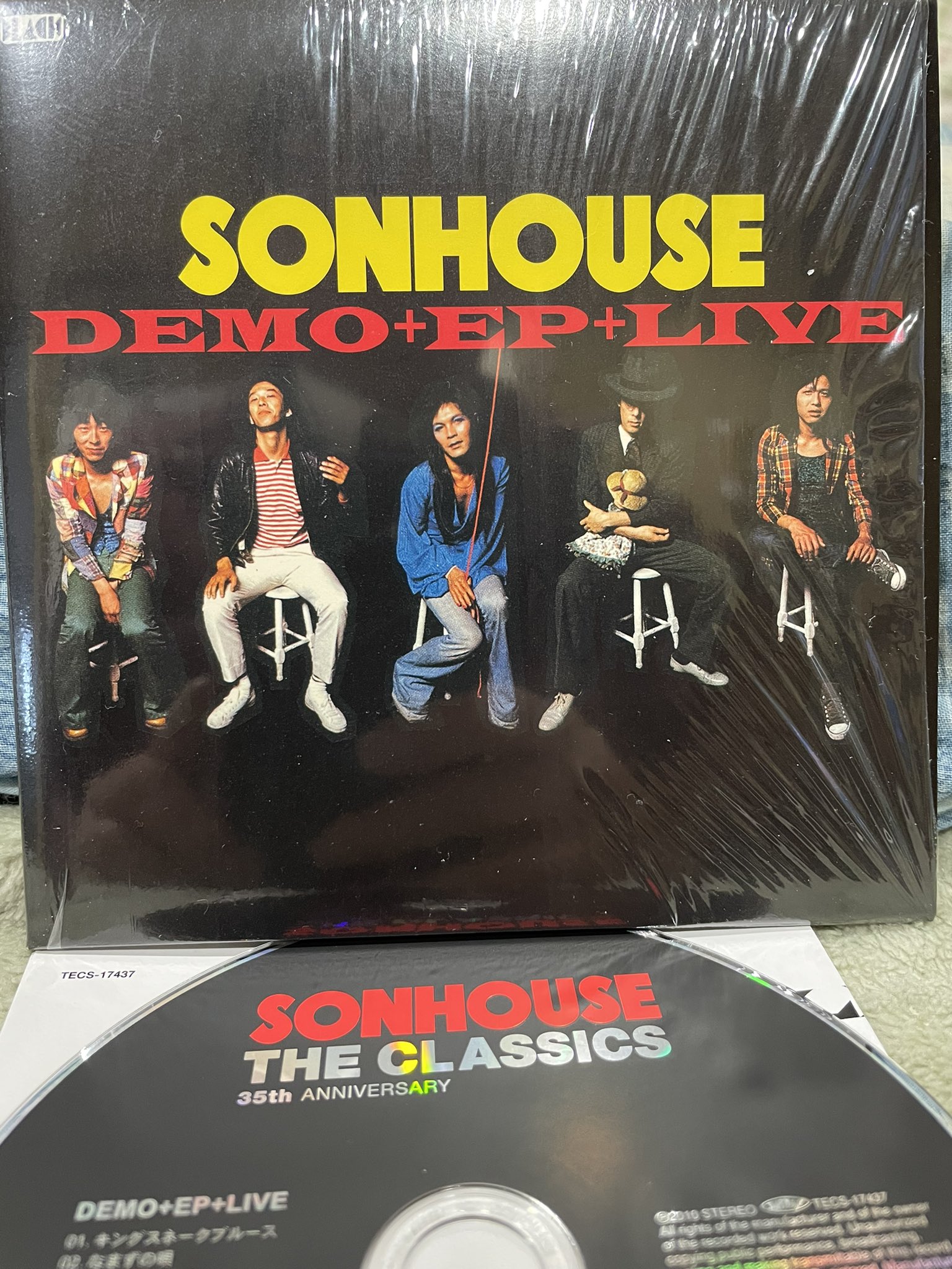 AKI★ on Twitter: "SONHOUSE THE CLASSICS 35th ANNIVERSARY BOX の中の 『DEMO + EP + LIVE』 10年リマスター紙ジャケ ...