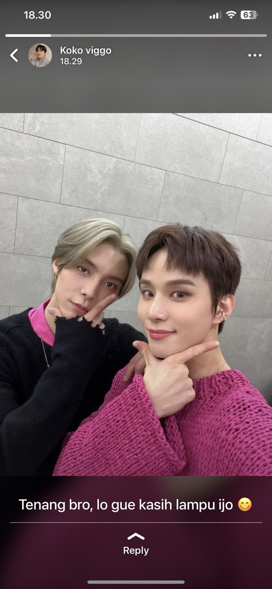 Nit 🌤️ | Johnny few tweets📌 on Twitter: "- green light Johnny suh few tweets au By nit"