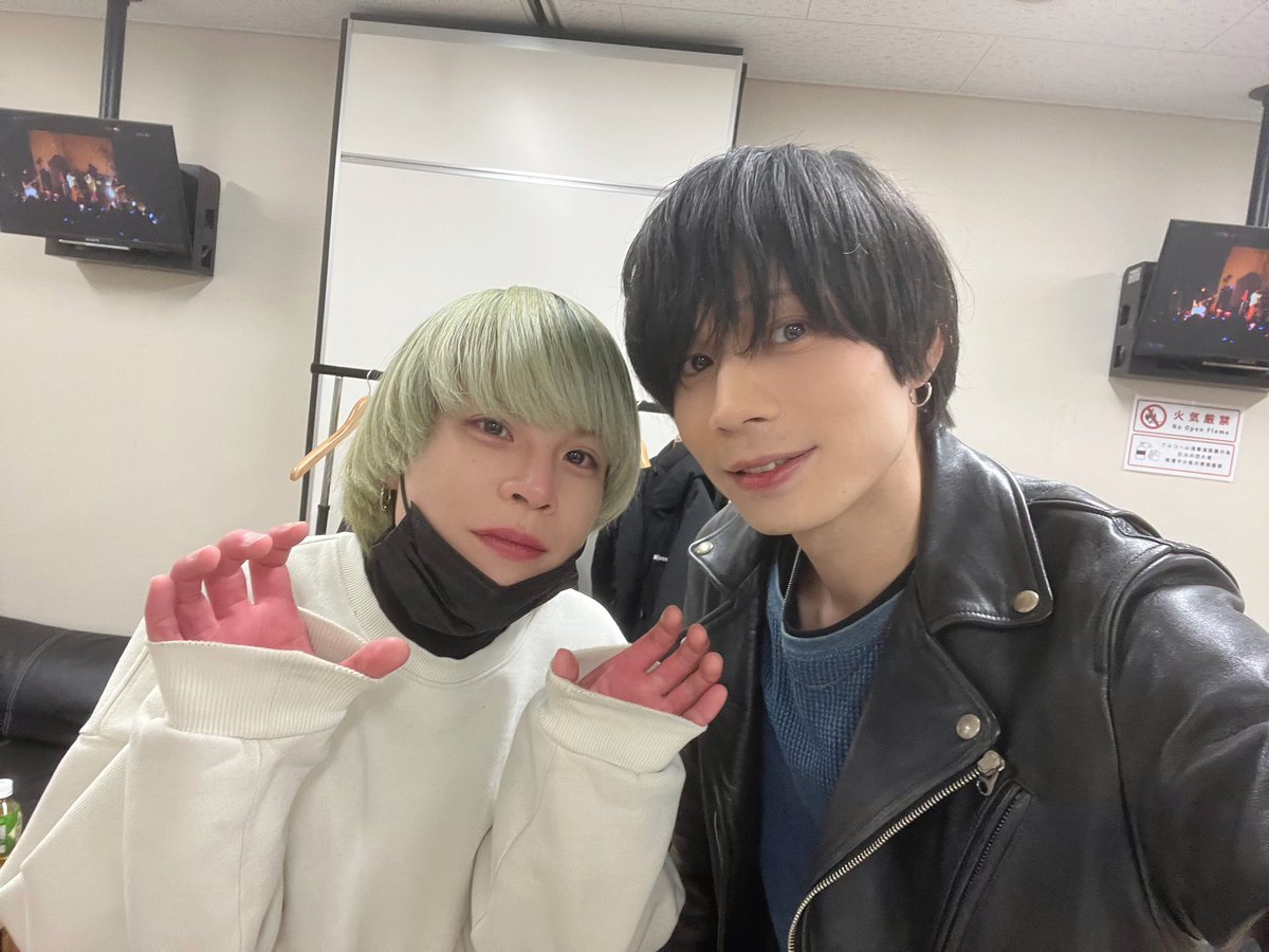 安井一真/ヤスイカズマ on Twitter: "TWi Fes Vol.4 めちゃくちゃたのしかったー泣 呼んでくれた勇、要ありがとう！ 暖かい空間。感謝。 DJで入ってくれたちゃんゆきも ...