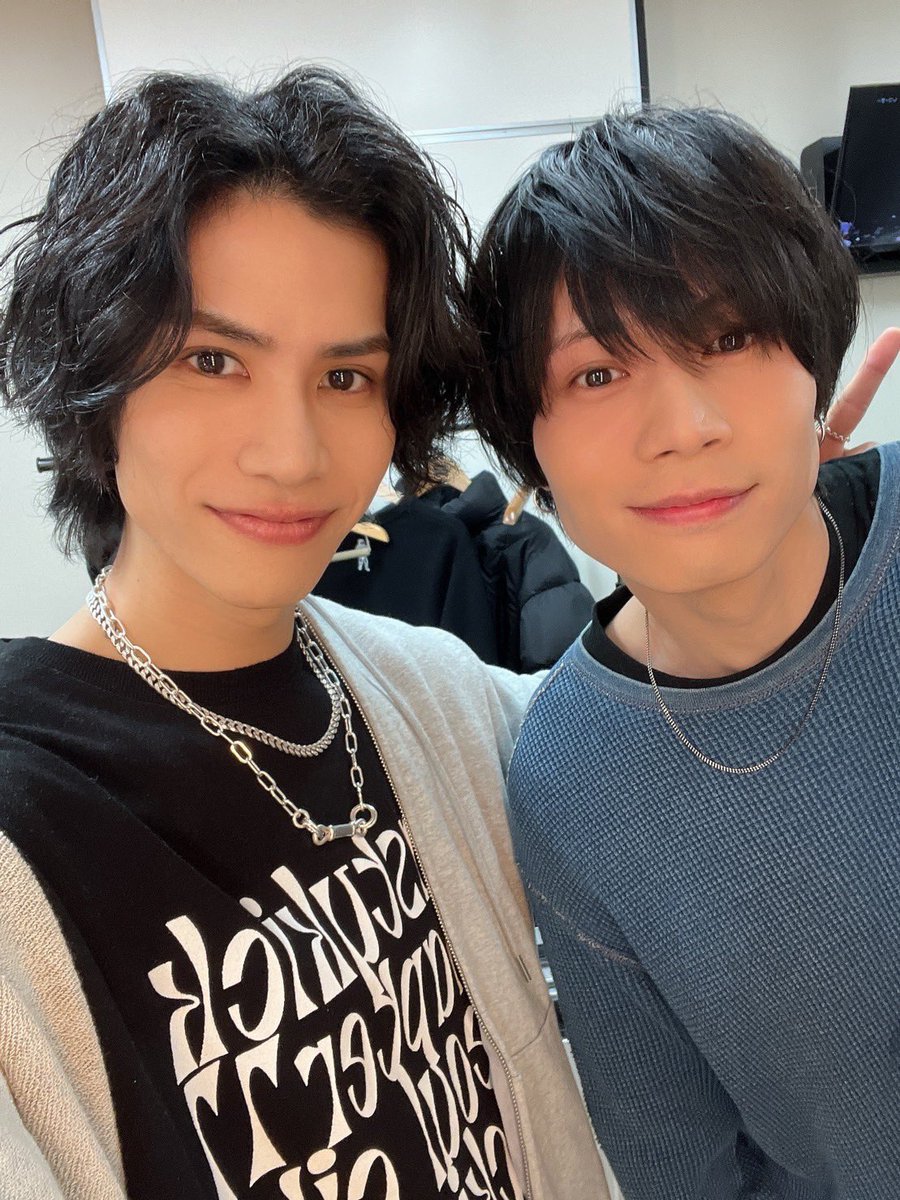 安井一真/ヤスイカズマ on Twitter: "TWi Fes Vol.4 めちゃくちゃたのしかったー泣 呼んでくれた勇、要ありがとう！ 暖かい空間。感謝。 DJで入ってくれたちゃんゆきも ...