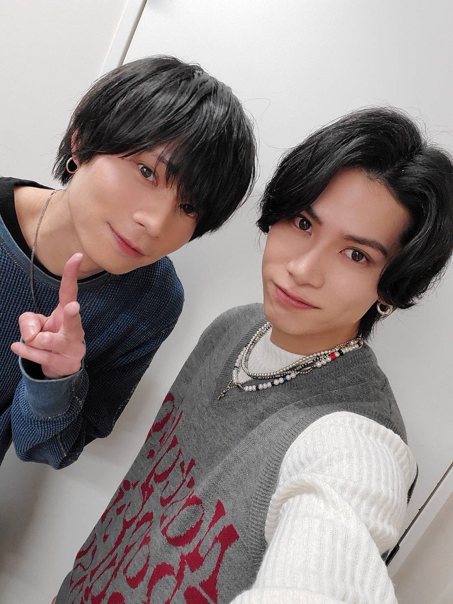 安井一真/ヤスイカズマ on Twitter: "TWi Fes Vol.4 めちゃくちゃたのしかったー泣 呼んでくれた勇、要ありがとう！ 暖かい空間。感謝。 DJで入ってくれたちゃんゆきも ...