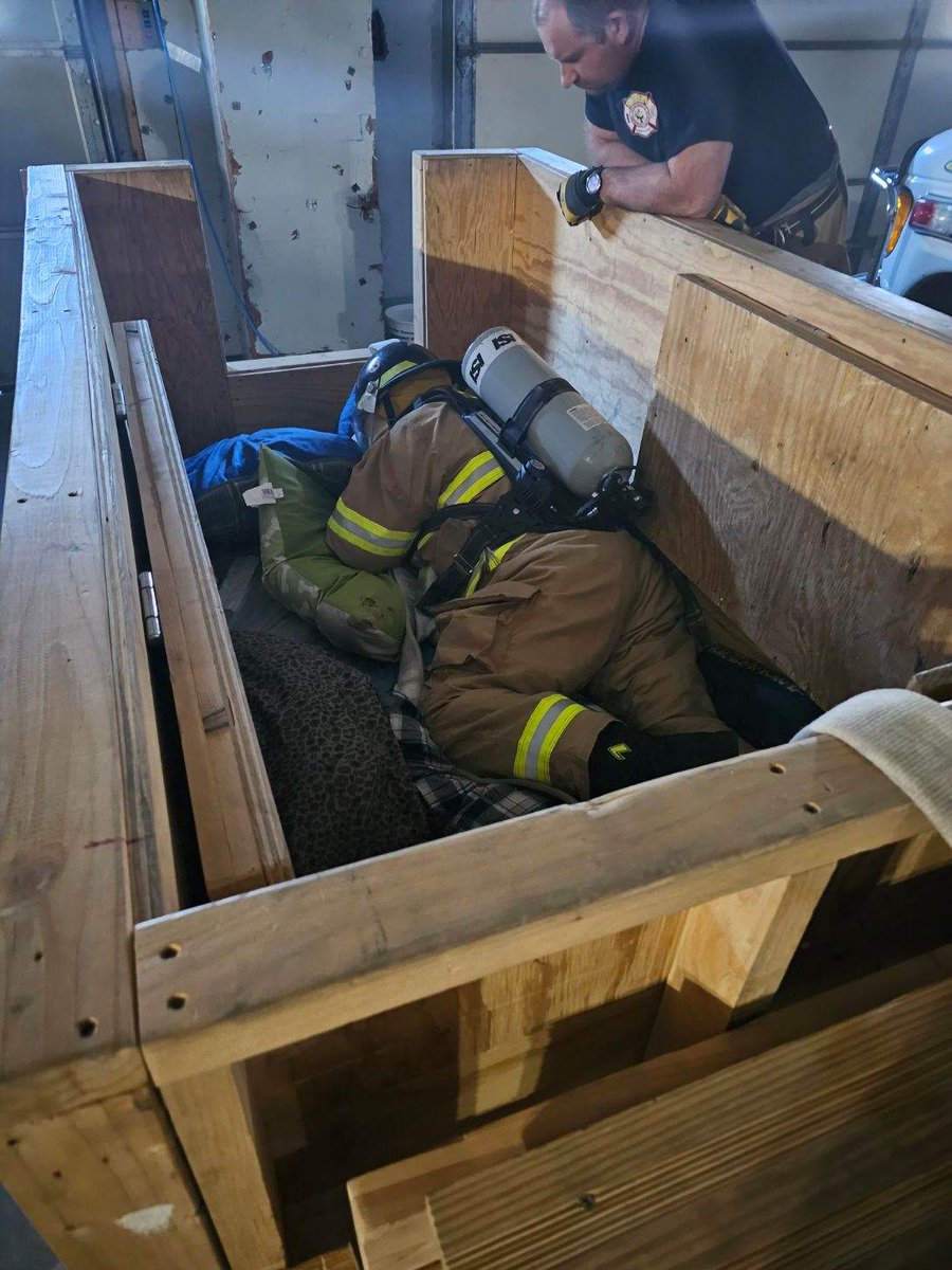 Keaton Heller 🇺🇸 on Twitter: "Excellent firefighter training this weekend at Gackle. Search ...