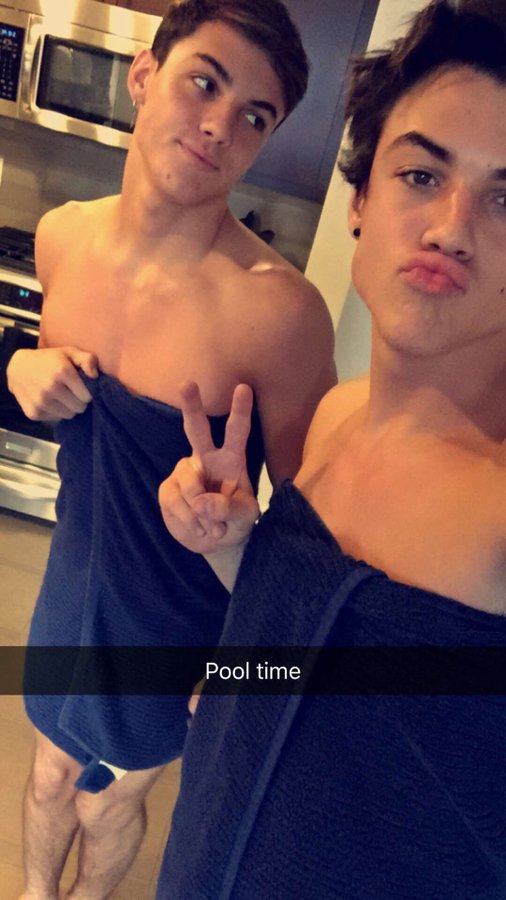 Dolan Twins Throwbacks On Twitter Ethan Dolan Via Snapchat Stories 7