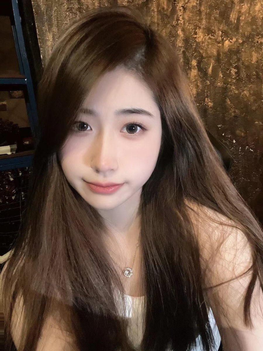 Wuyu On Twitter 老哥投稿反差同学垚垚,这骚货长的就是一张母狗脸,在学校找各种大鸡巴男约炮操逼,每次都被插得肉穴外翻、骚水乱