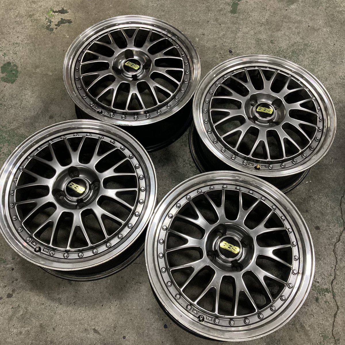 shin@藝project on Twitter: "RT @aniki_eng: 欲しい方おられますか⁉︎ たぶんヴァレストコンパックSR 16ｲﾝﾁ 6.5jj 4H/100 +43 ...