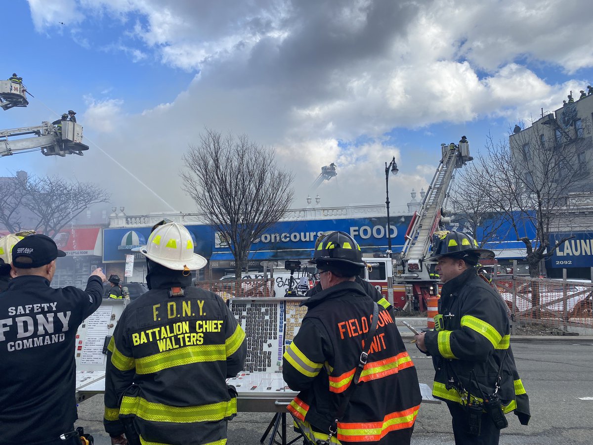 Fdny On Twitter Fdny Operations Continue At A 5 Alarm Fire At 2096