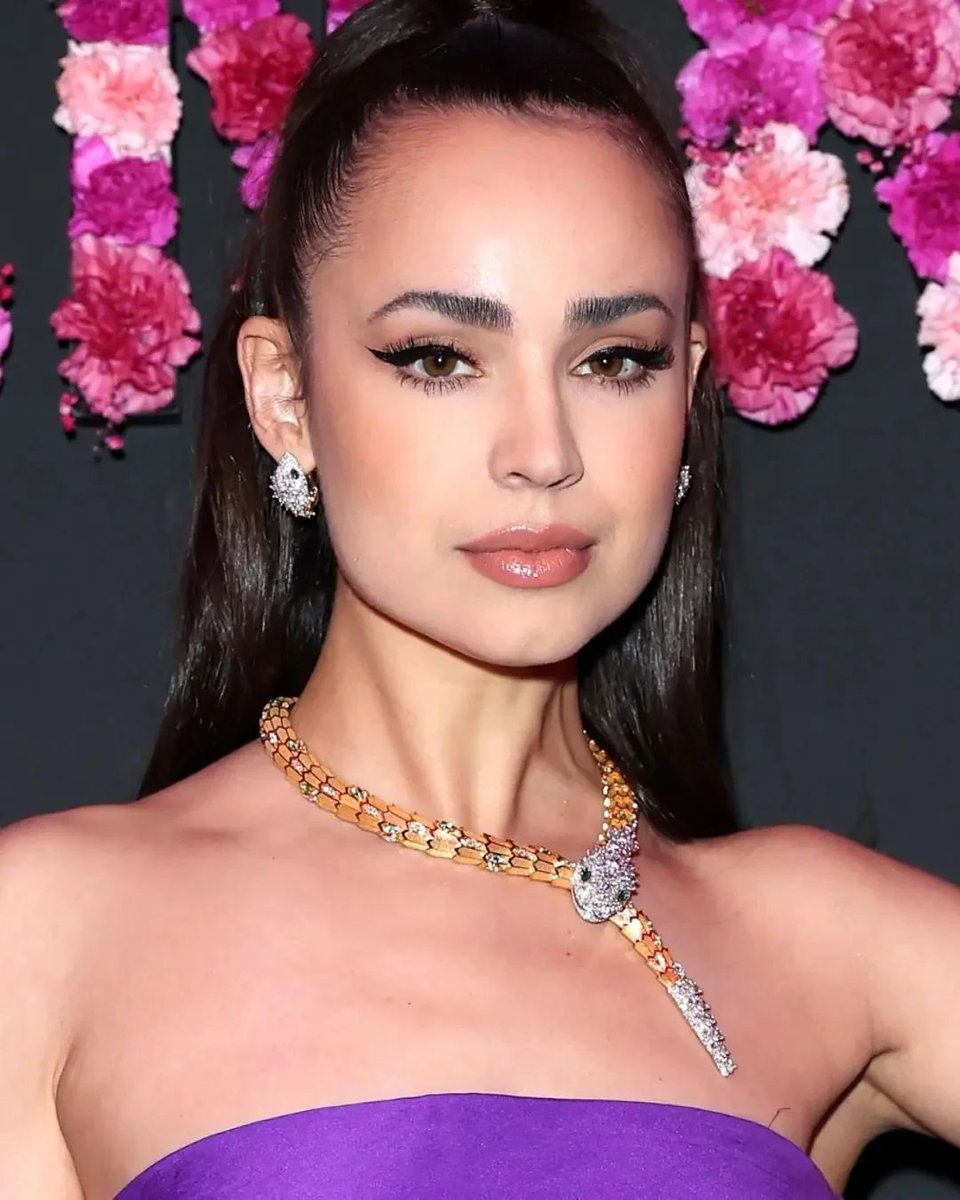 HornyBoy96 on Twitter: "Sofia Carson. 😍😍😍"