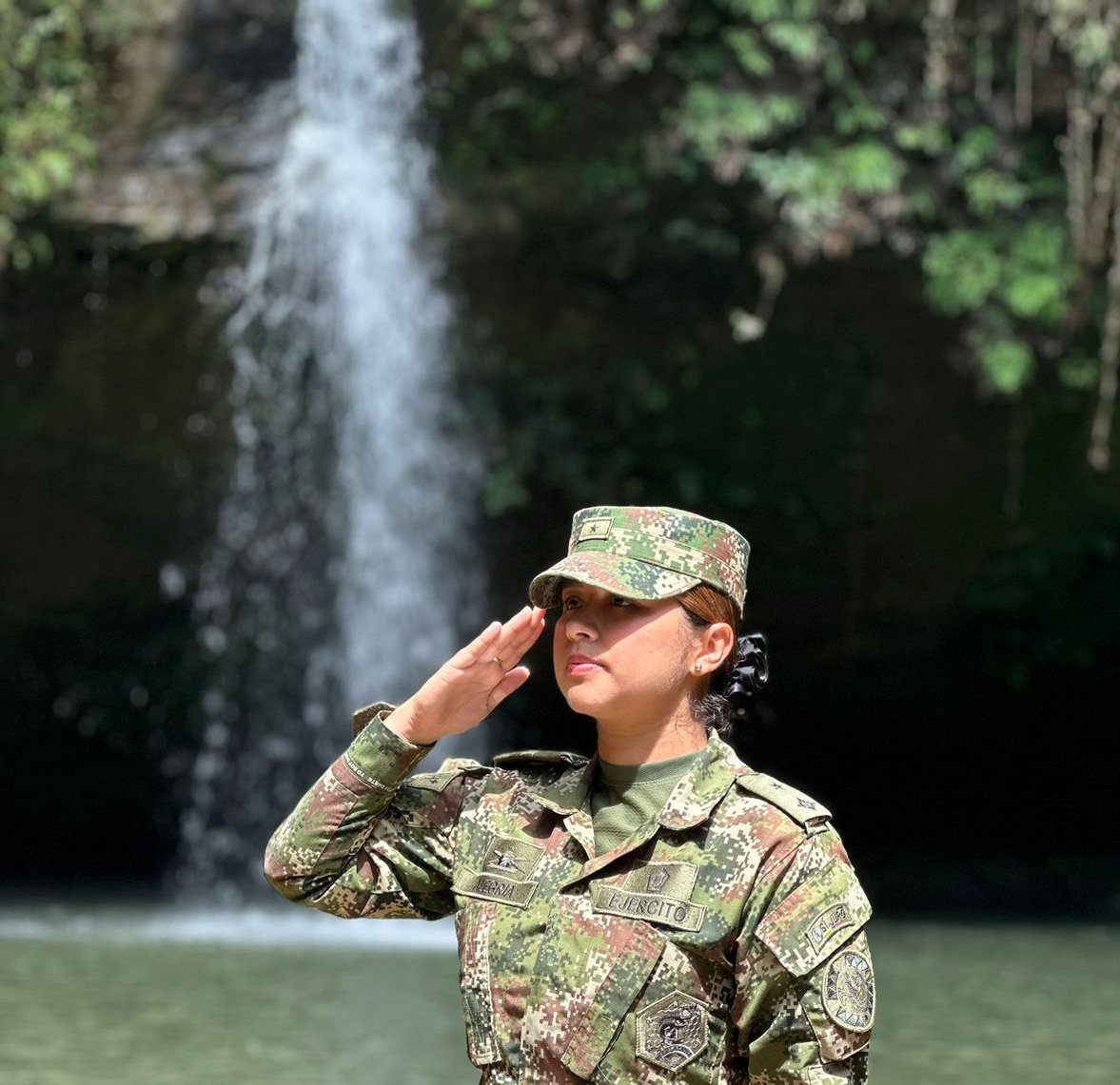 Cuarta División del Ejército Nacional on Twitter: "#MujerMilitar | Intrépidas, comprometidas y ...