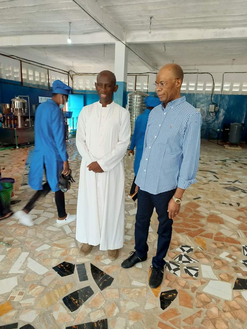 Tshikuya Kayembe on Twitter: "Quel plaisir cher monsieur l'abbé Blaise d'être venu bénir les ...