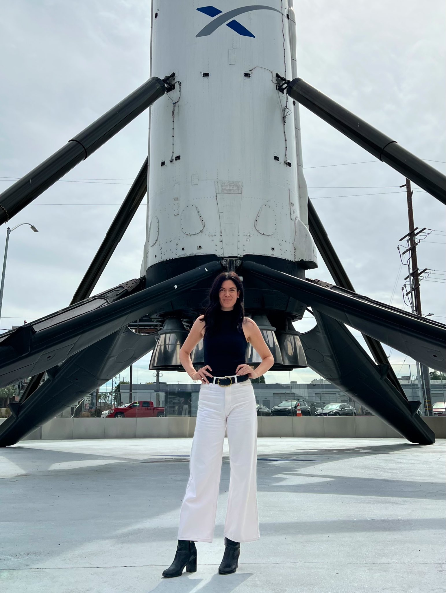 Haley Esparza on Twitter: "Celebrating 5 years at @SpaceX. Thank you to everyone who has been a ...