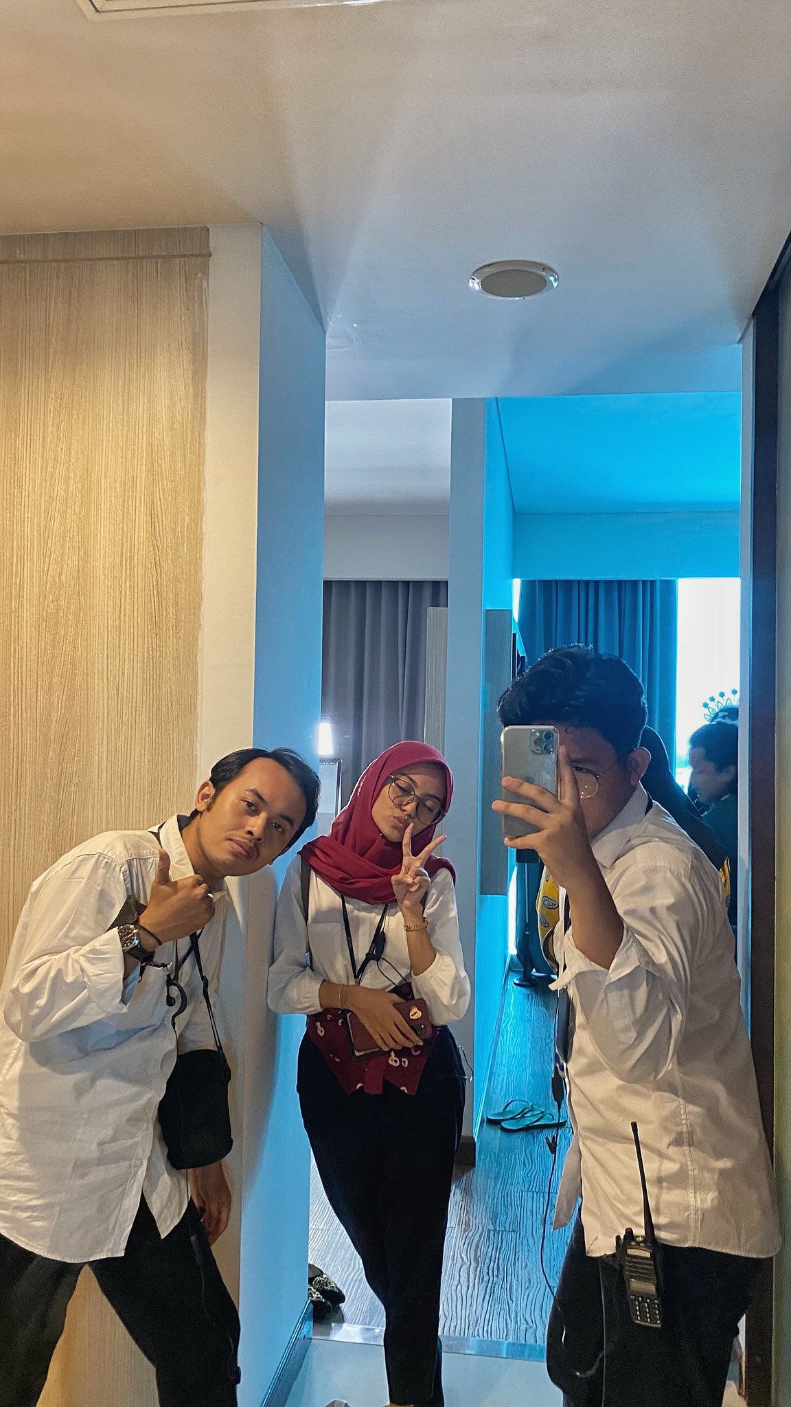 mas bram on Twitter: "sekte mirror selfie🫡 https://t.co/79Kj3DuCn9" / Twitter