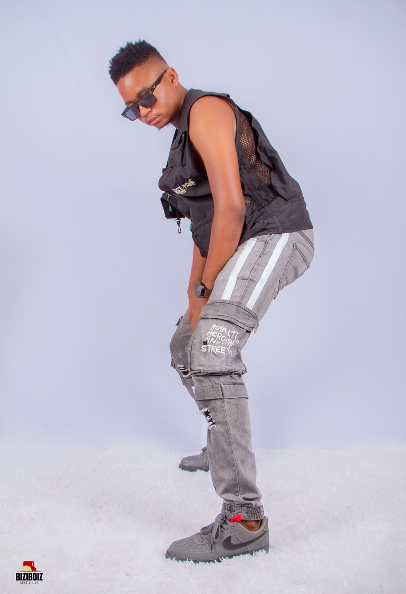 Dj_weezy_Na𓃵 on Twitter: "Went for a shoot😎📸"