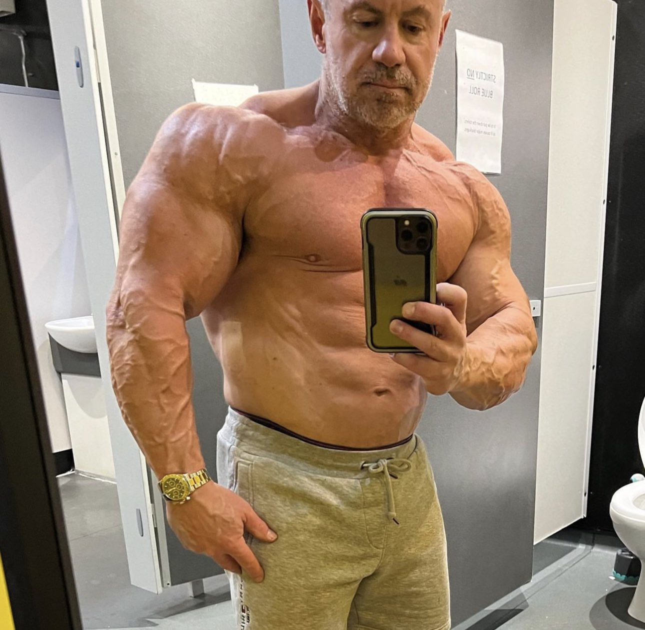 MuscleJacking on Twitter: "Muscle daddy, James Llewellin 🇬🇧 muscle transformation https://t.co ...