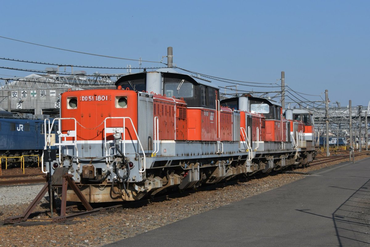 のぞみ係長 on Twitter: "昨日から愛知機関区解体線に留置されたDD51-1801+DD51-1028+DE10-1562。 保存されなかったかぁ…。思い入れのある車両なので残念です ...