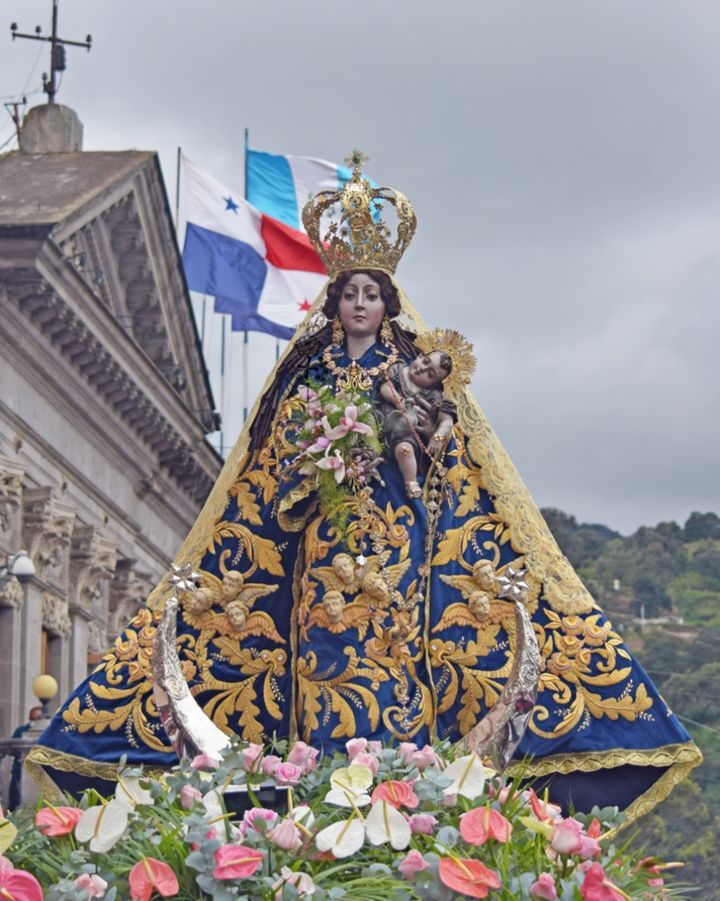 🇬🇹 ️ LA CORONACIÓN DE LA PATRONA DE XELA 👑🙏🏻 El 7 de marzo de 1983, el ...