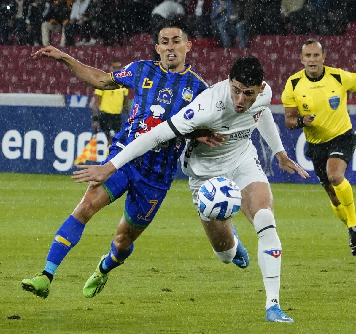 El Universo On Twitter Rt Marcadorec Liga De Quito Golea A Delfín
