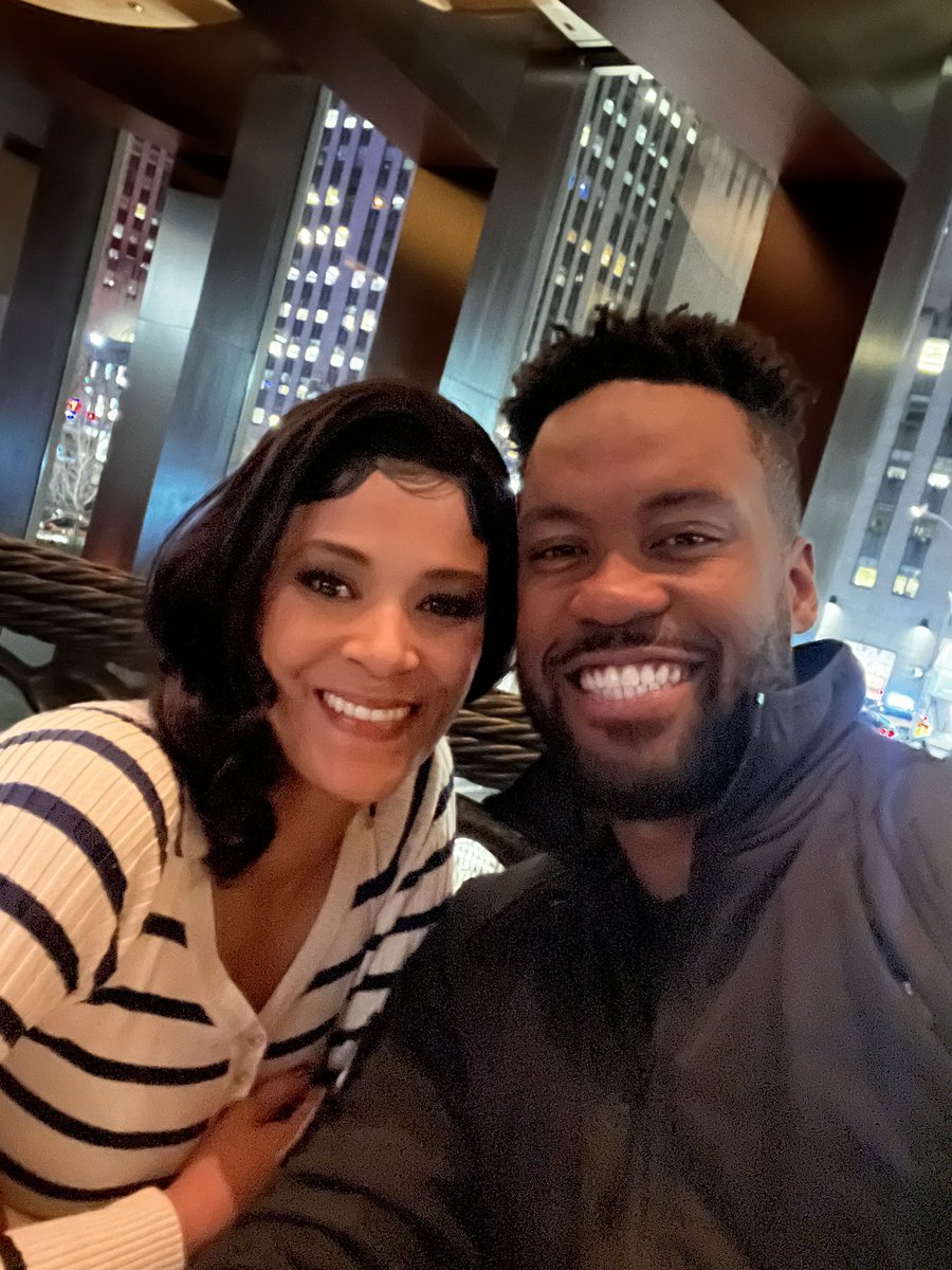 Lawrence Jones III on Twitter: "My big sis is in town!!! @SonnieJohnson"