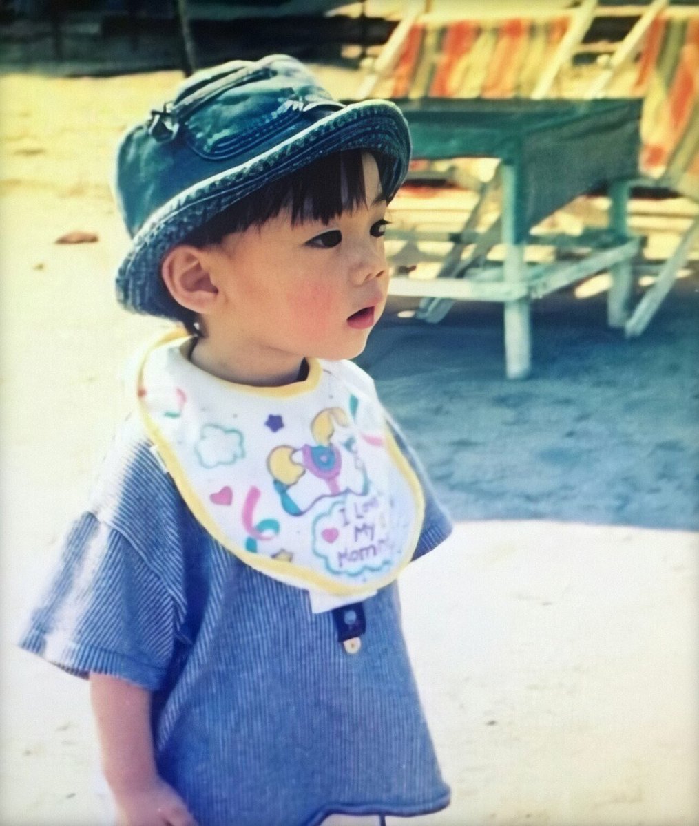 202 on Twitter: "kecilnya Ten Lee cakep amat, kalo post yg teens agak takut😓"