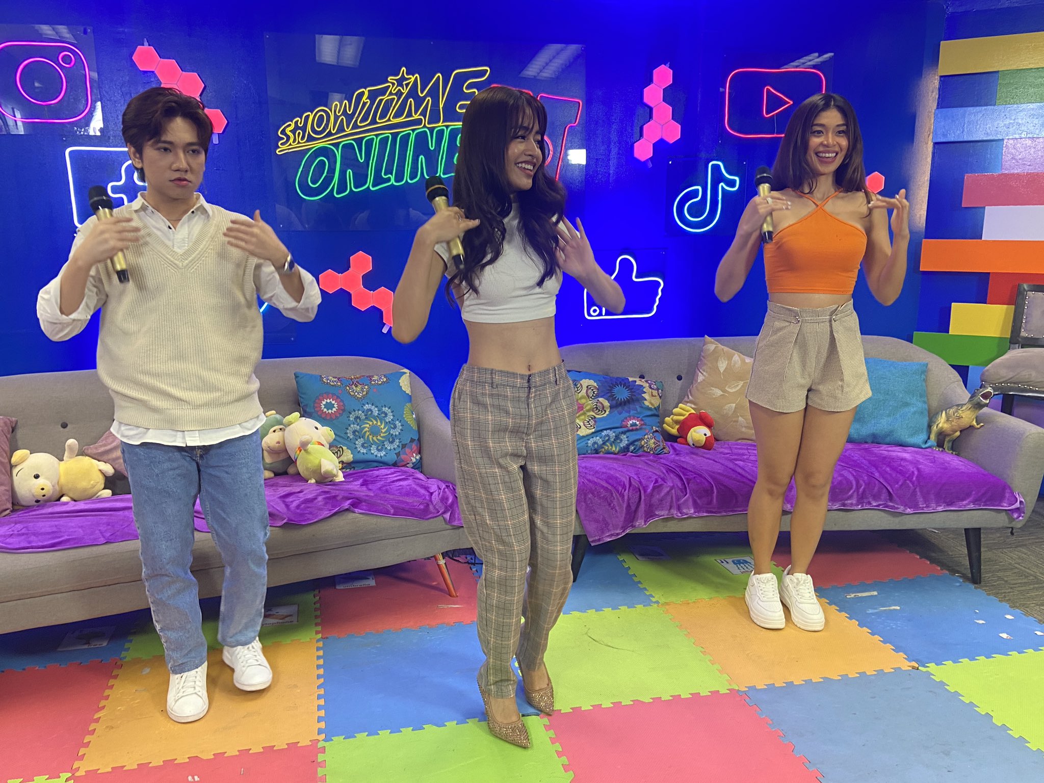 It's Showtime on Twitter: "🌟 Showtime Onliners let’s do the Matapang Dance Challenge on TikTok ...