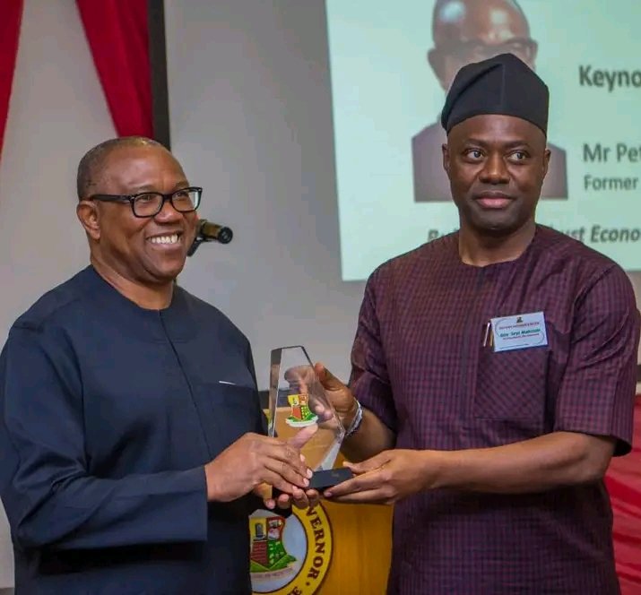 Standard Observers's Threads – Thread Reader App