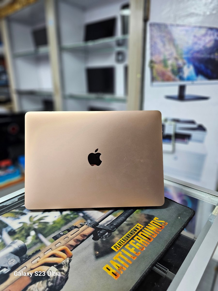 Computer Mart Kenya🇰🇪🇹🇿 on Twitter: "Introducing the all-new MacBook Air M1 2020 with lightning ...