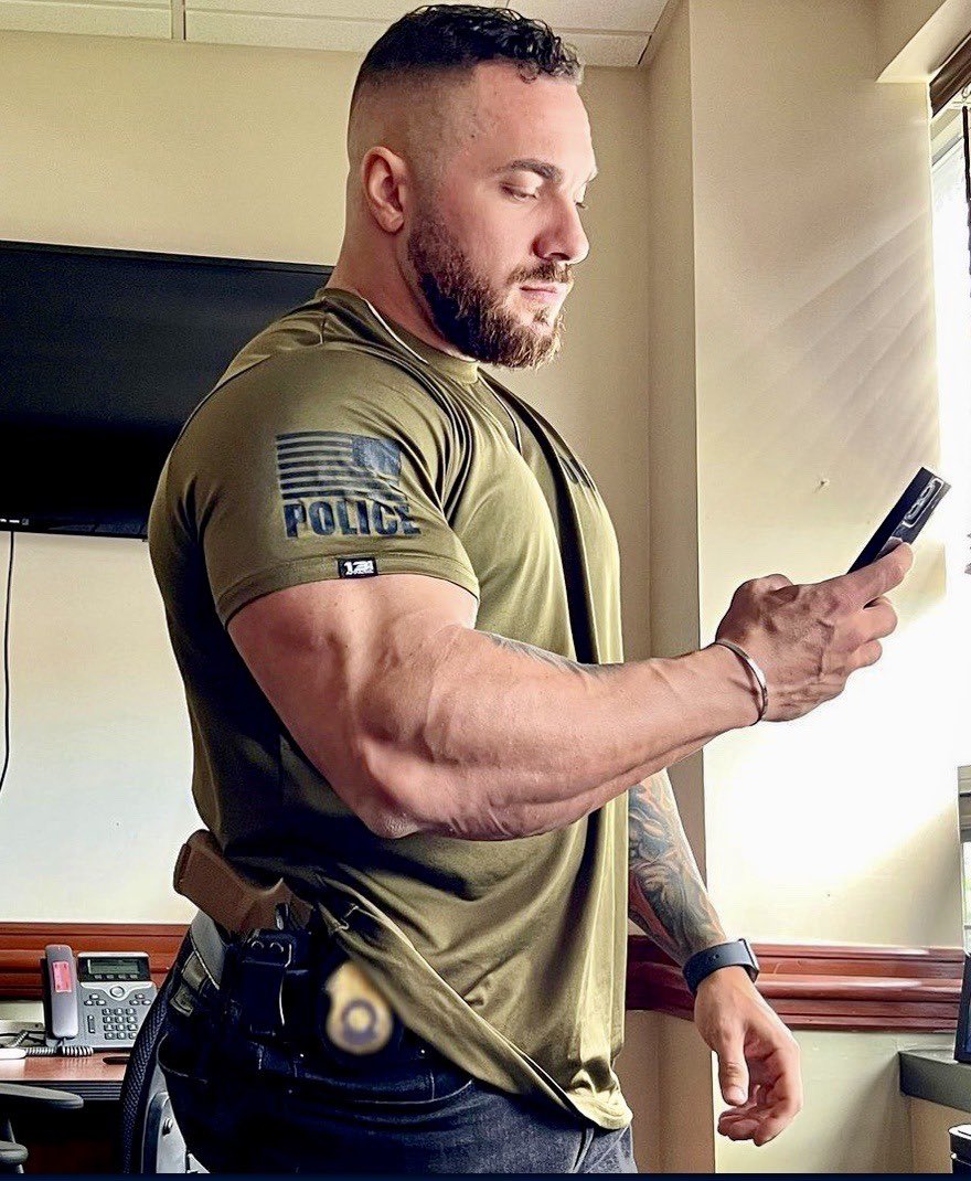 Ladies Love Military Men 🇺🇸 35k on Twitter: "RT @thickbelt1: