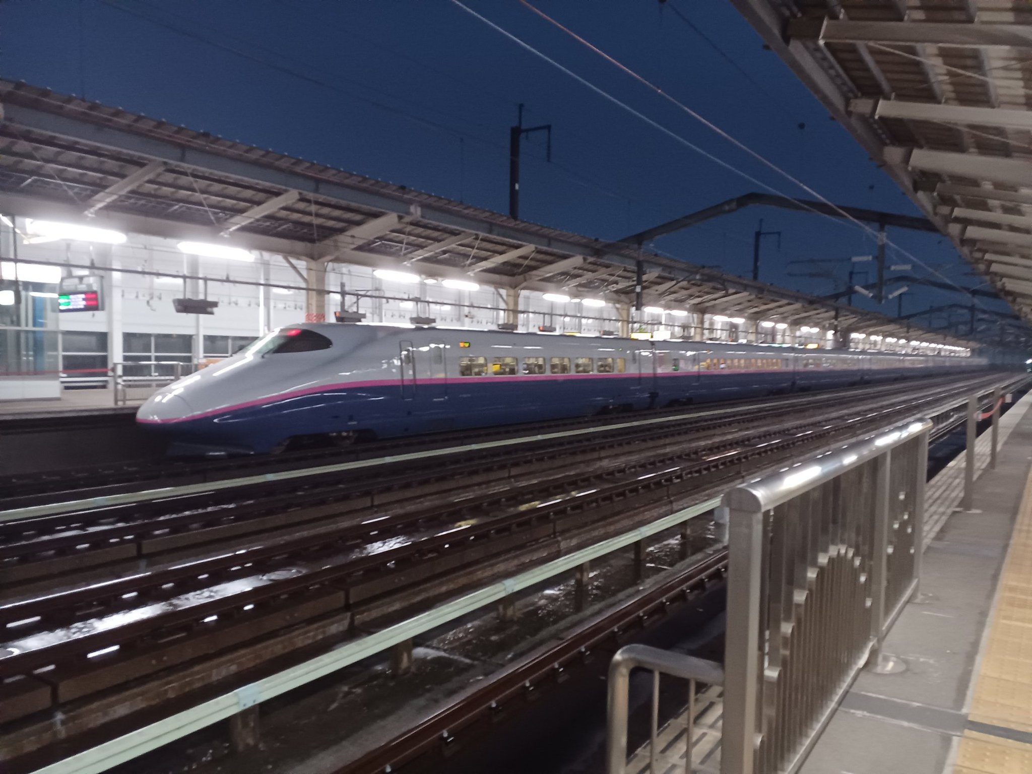 kanata鉄道 on Twitter: "やまびこ218号って今E2系だけど改正でE5系になるのか！？ 初めて知った 記録しておかないと！ E2系の運用どんどん減ってる...悲しい ...