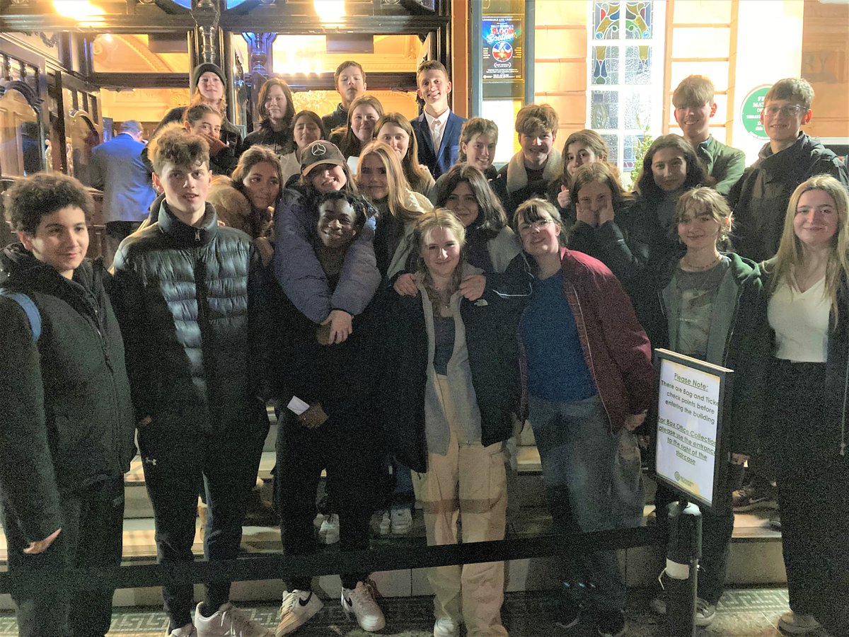 Welcome to Woking High School