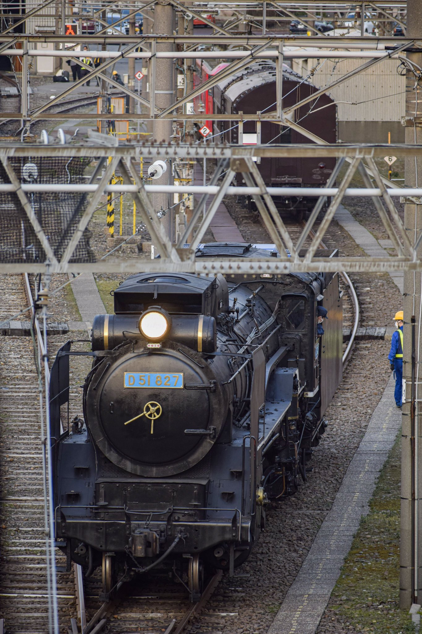 のからぎ on Twitter: "2023.03.08 オヤ31 31入換 D51 827+オヤ31 31 直江津到着後はデゴイチが入換を担当…！ 前照灯が点いていたのでまさかとは思いました ...