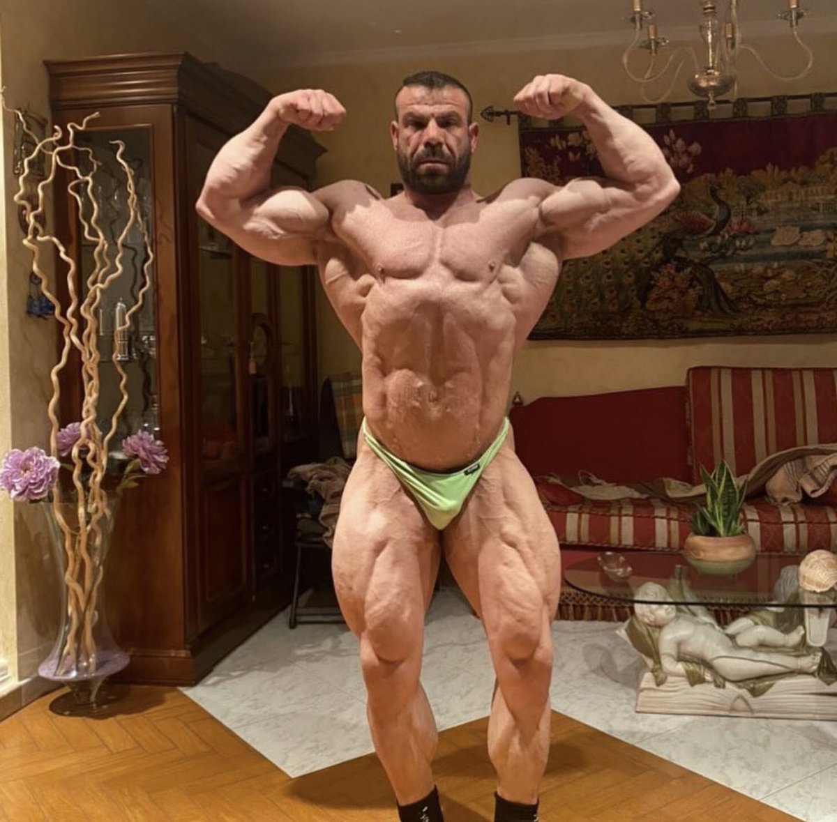 MuscleJacking on Twitter: "Muscle daddy, Giuseppe Fusiello 🇮🇹"