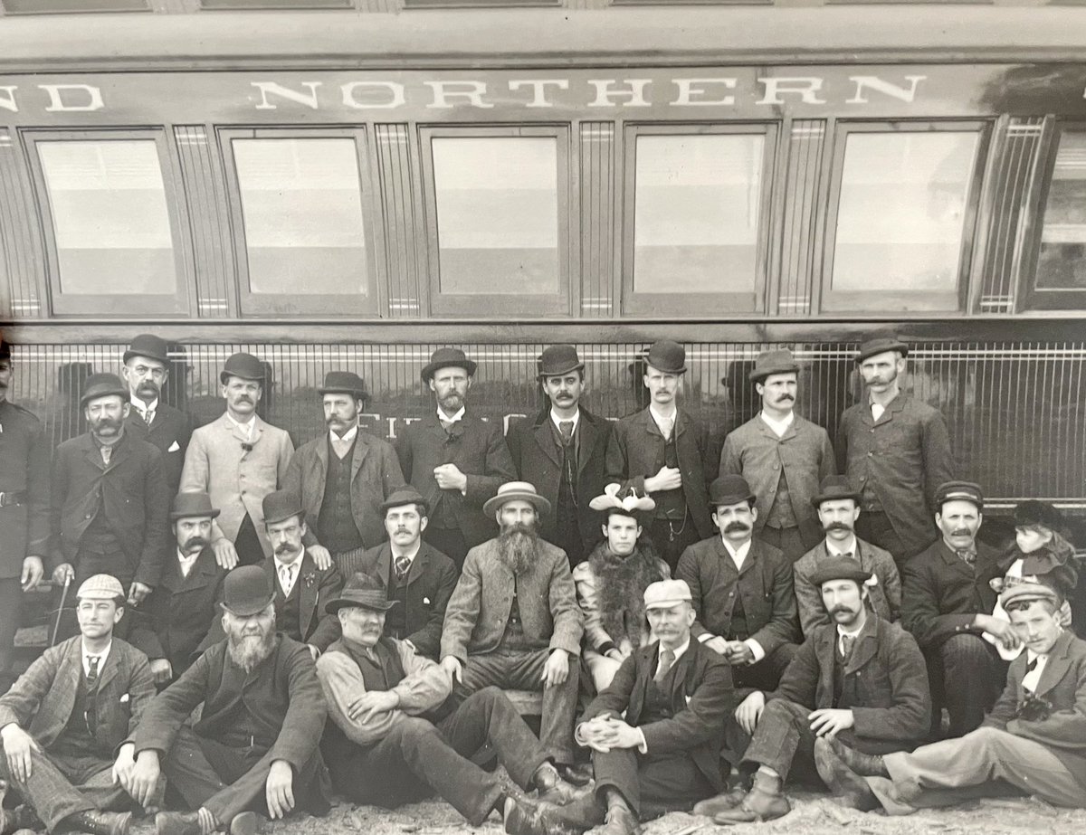 Robyn LeGrow 🫐 on Twitter: "And last, but certainly not least, a series of train photos I could ...