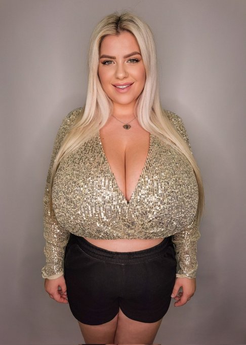 Tw Pornstars Nina Phoenix 👑 Pictures And Videos From Twitter Page 2